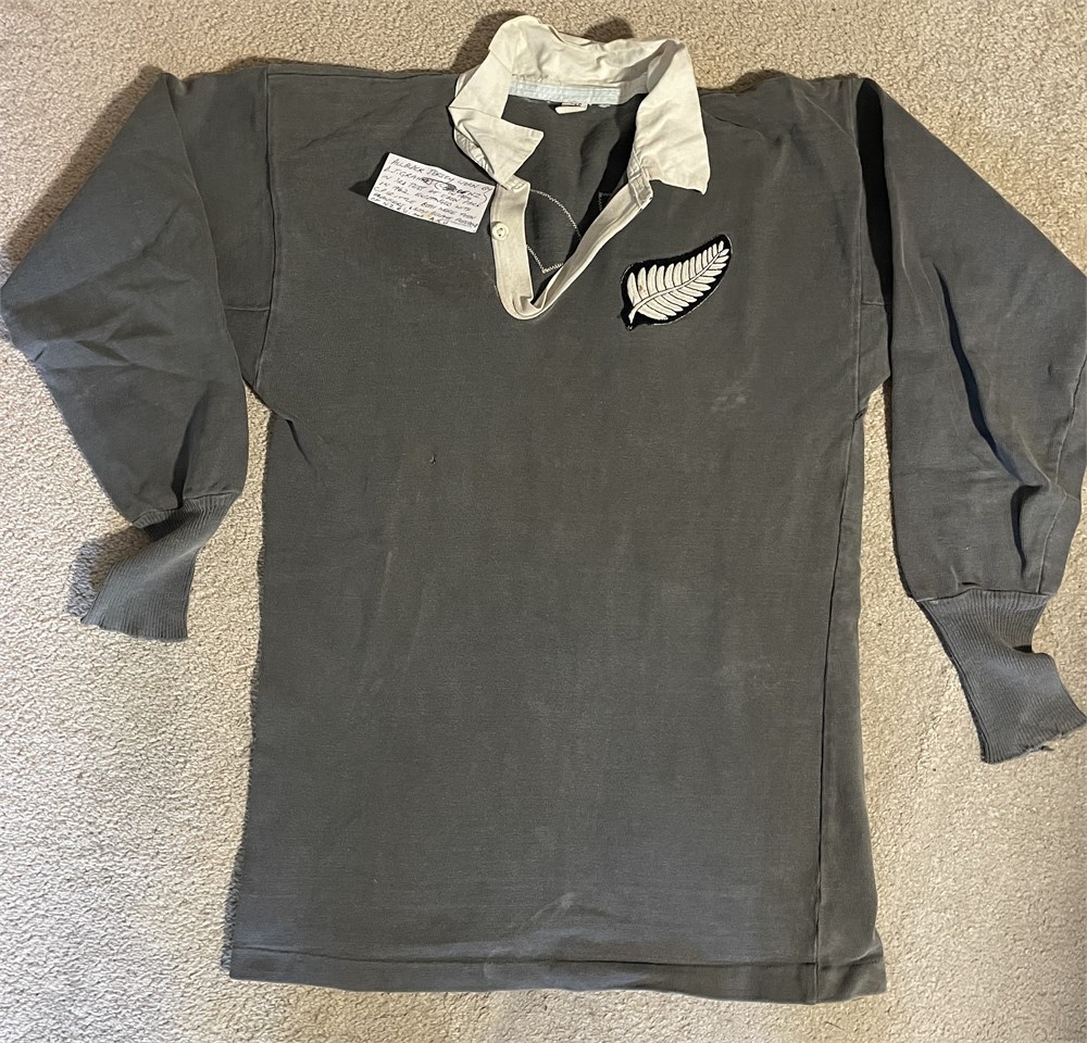 Michael Fahey - Sports Memorabilia Australia - Rugby Union-Jersey. 1962 All Black # 12 D J Graham